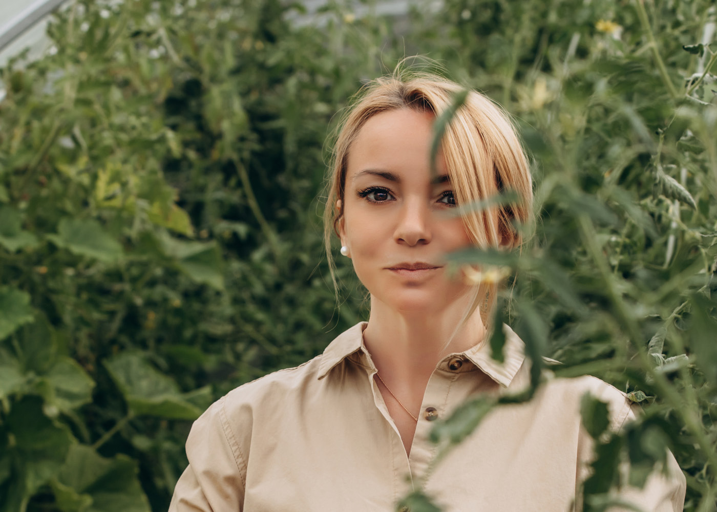 Set Apart – FOR EVERY WOMAN RETURNING TO CHRIST-CENTERED FEMININITY